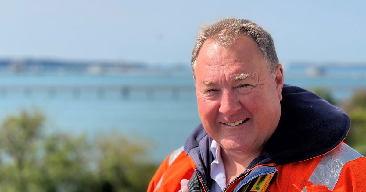 Top maritime honour bestowed on Captain John Pearn, maritime pilot at ...