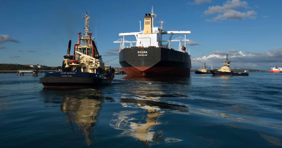 Live feeds for vessels, weather, webcams and tides